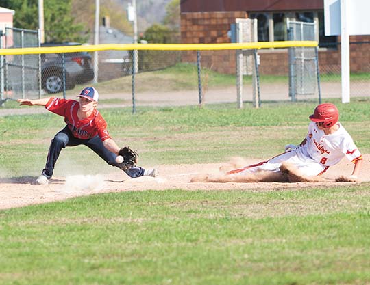 Hancock back on the winning track | News, Sports, Jobs - The Mining Gazette